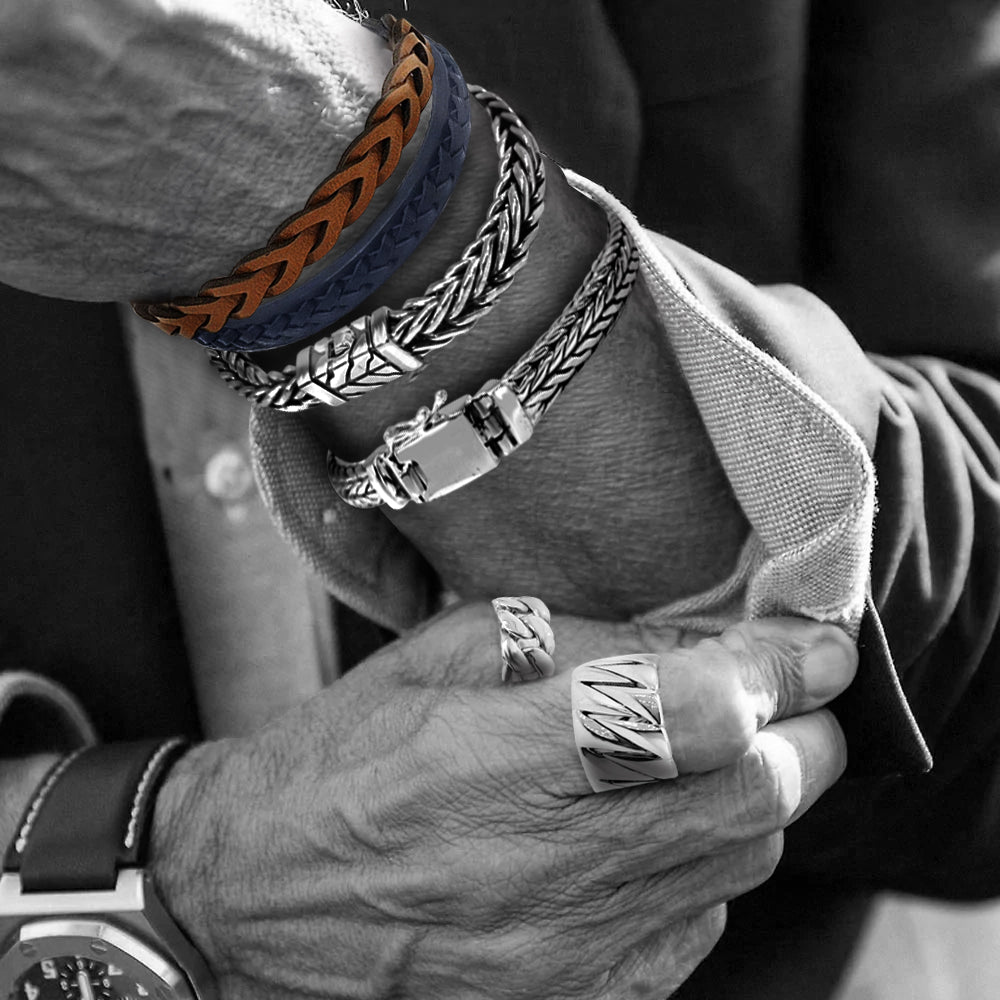 Handmade silver chains, bracelets and jewelry from bali Indonesia ...