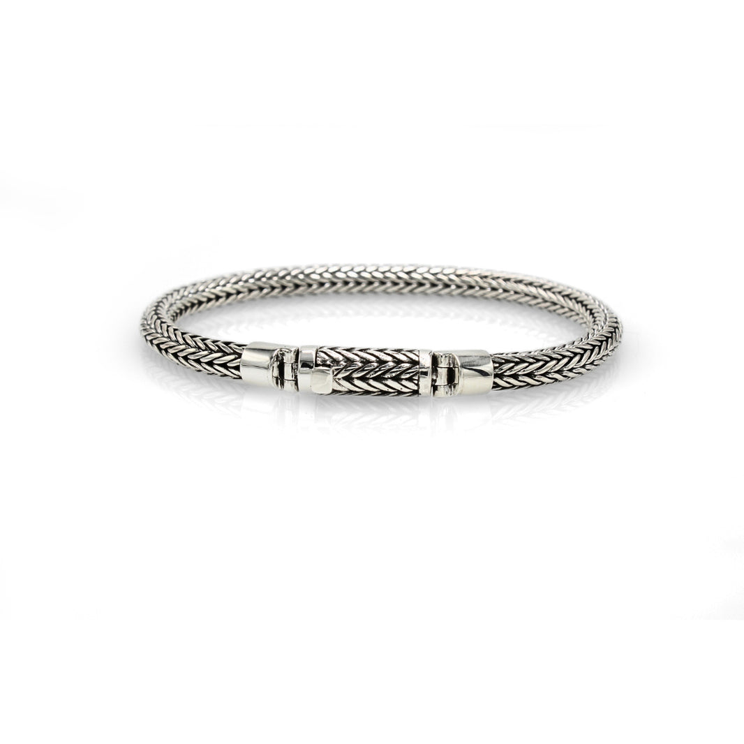 Handmade silver chains, bracelets and jewelry from bali Indonesia ...